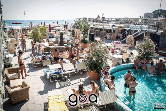 Goa-beach-club-restaurant1